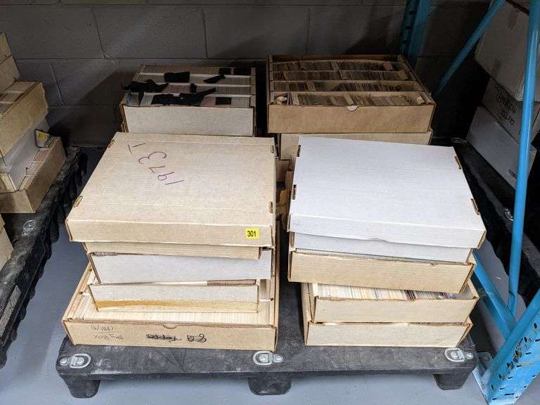 Large Pallet Lot of Common Sports Cards - South Auction