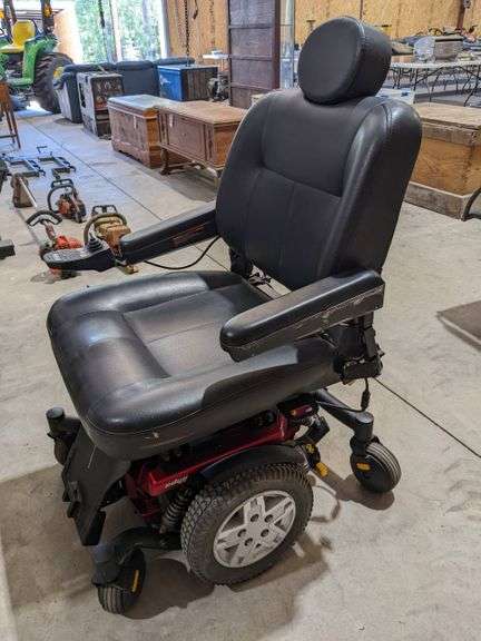 Quantum Edge HD Mobility Chair - South Auction