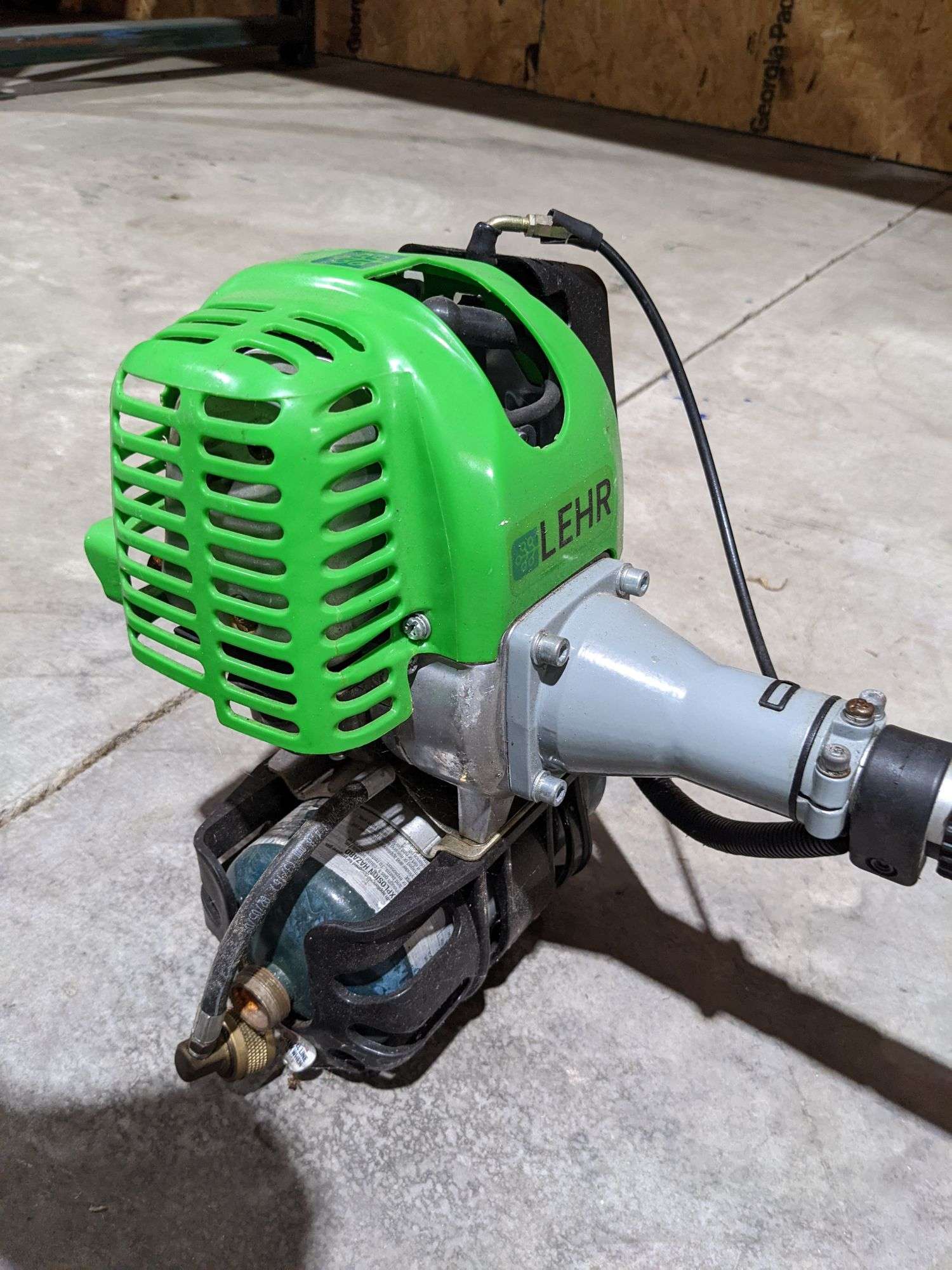 LEHR Propane powered line trimmer South Auction