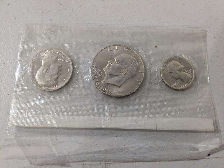 Bicentennial 40% Silver Uncirculated Set - South Auction