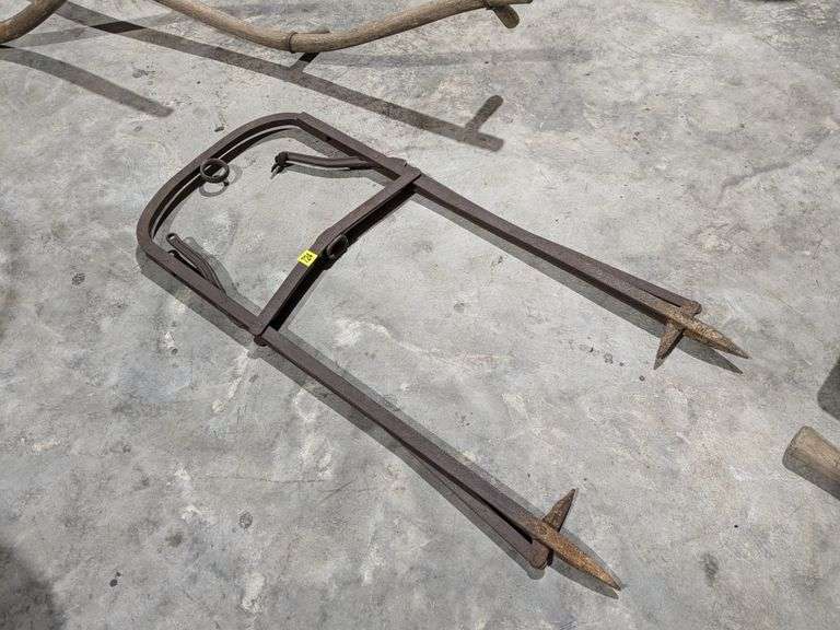 Unknown antique metal implement tool - South Auction