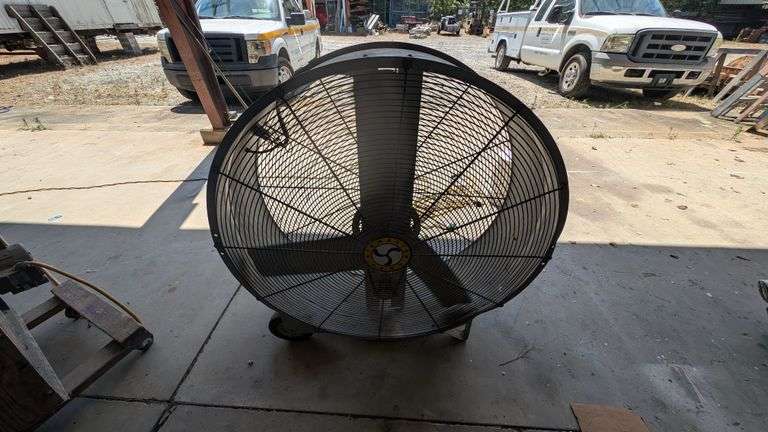 2 shop fans - South Auction