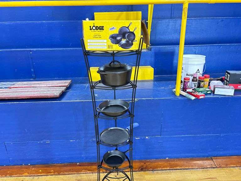 LODGE COOKWARE AND STORAGE RACK - South Auction
