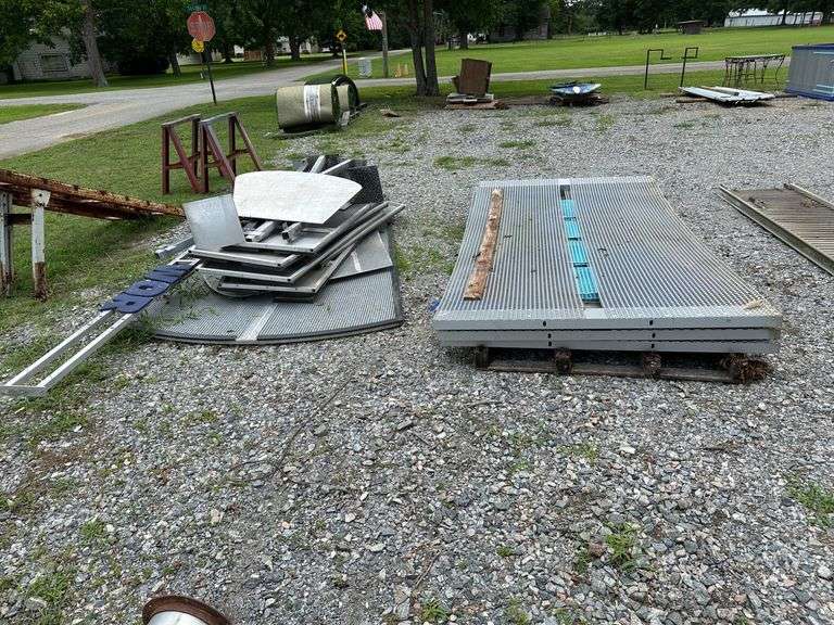 Two Pallets of Metal Signs with Frames and Components - South Auction