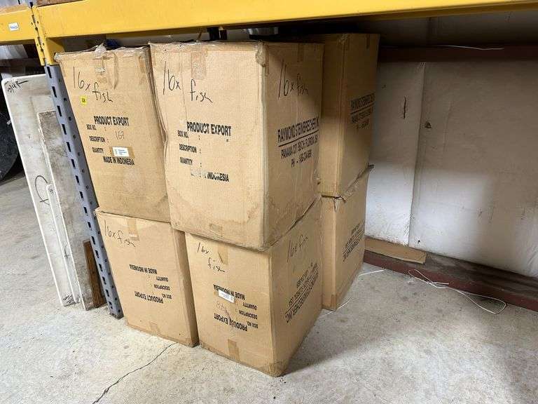 8 Boxes Containing 16 Fish - South Auction