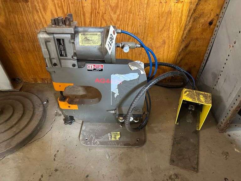 U.S. Industrial Tool Compression Riveter - South Auction