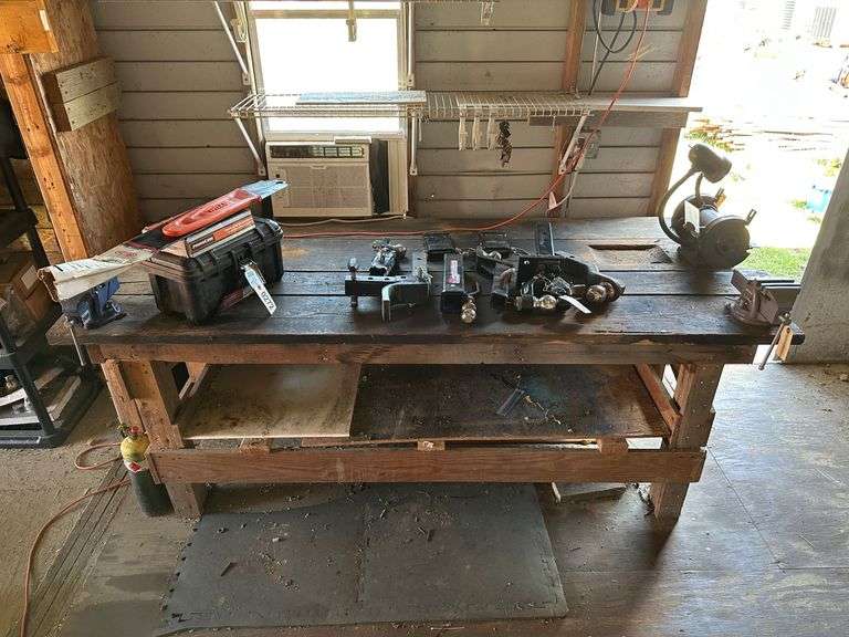 Wood Workbench With Two Vises - South Auction