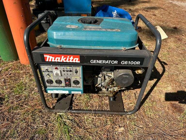 Makita G6100R Gas-Powered Generator with Robin Engine - South Auction