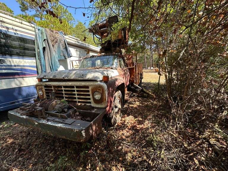 Ford F750 Derrick Truck - South Auction