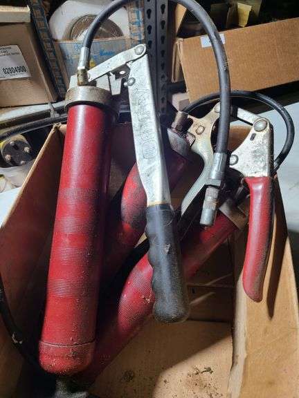 3 grease guns - T&S Auction Service