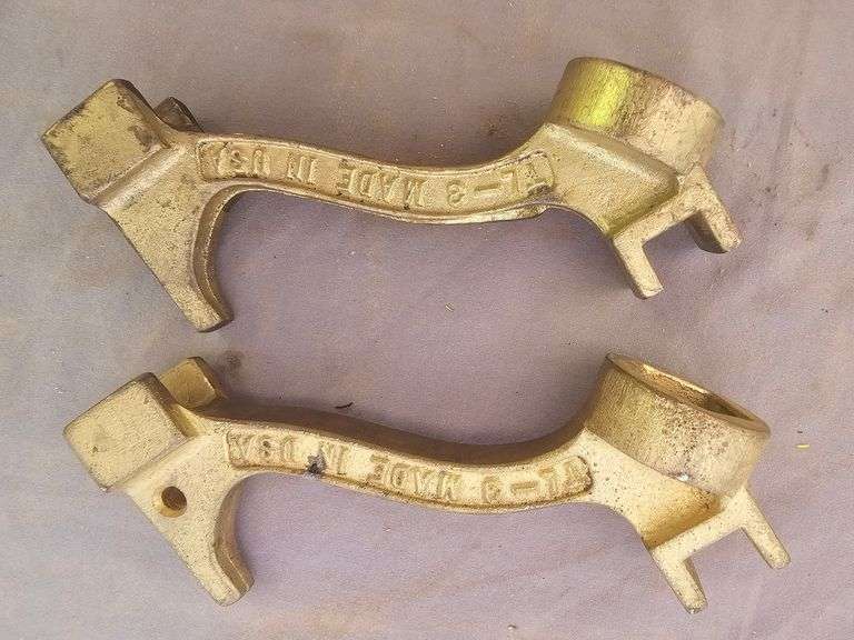 Pipe Cutters, Craftsman Puller, 2 Craftsman Nail Pullers - T&S Auction ...