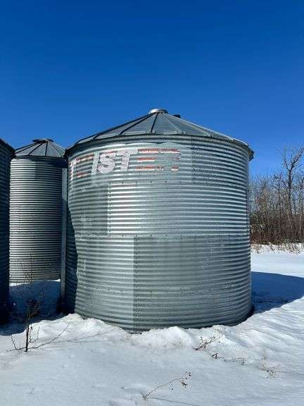 OFFSITE TWAY: Twister 1800bu Flatbottom Bin w/ 14ft Hopper - Taylors ...