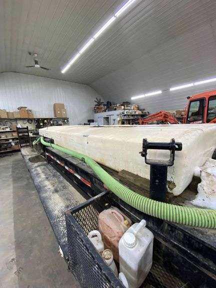 OFFSITE GRONLID: 1100US gal Custom Built Belly Tank - Taylors ...