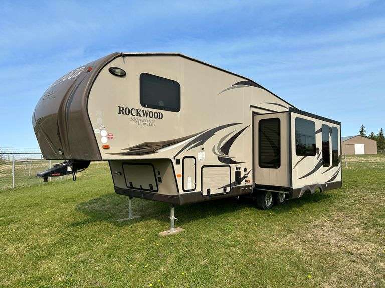 2012 Forest River Rockwood Signature Ultra Lite Model 8280WS - Taylors ...