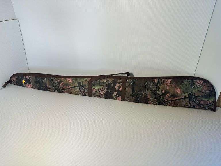 Pink Camo Gun Case - Taylors Auctioneers Ltd