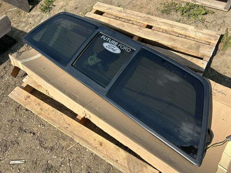 Rear sliding window to fit 2008-2014 Ford F150 - Taylors Auctioneers Ltd