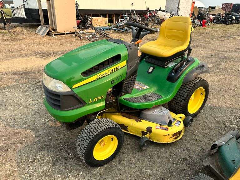 John Deere LA165 48" Riding Mower - Taylors Auctioneers Ltd