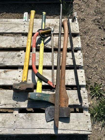 Post maul, crowbar, axes, gooseneck, saw - Taylors Auctioneers Ltd