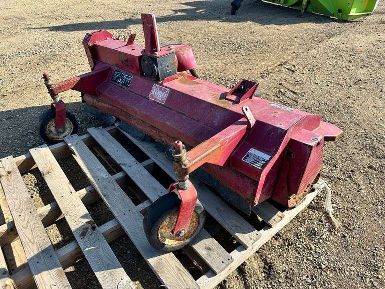 Toro 44" 44590 Flail Mower - Taylors Auctioneers Ltd