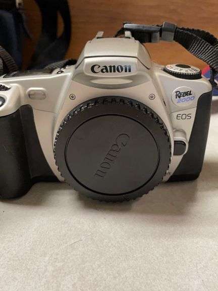Canon EOS Rebel 2000 Camera w/ carrying bag, Tulip Lens Hood (new ...