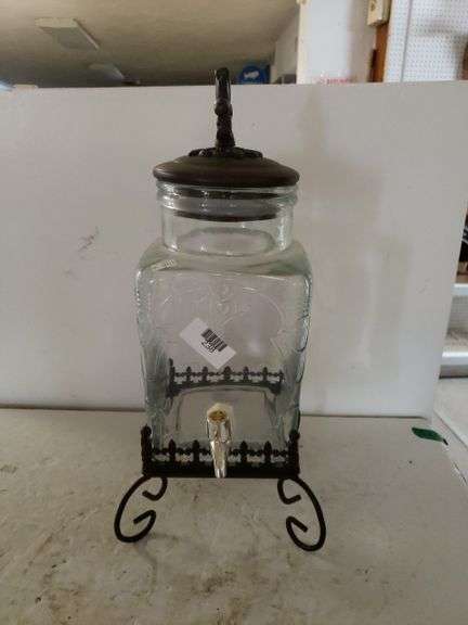 Circleware Verona Square Glass Dispenser - Trice Auctions