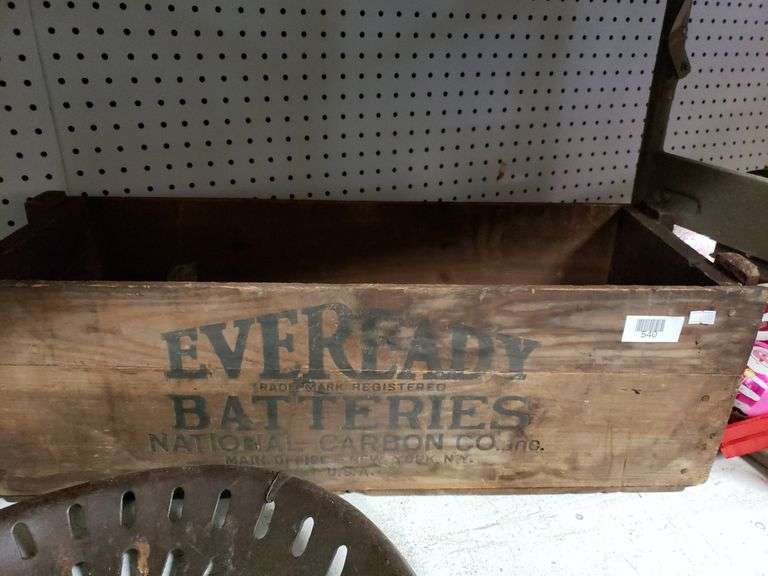 Antique Eveready Batteries Crate - Trice Auctions