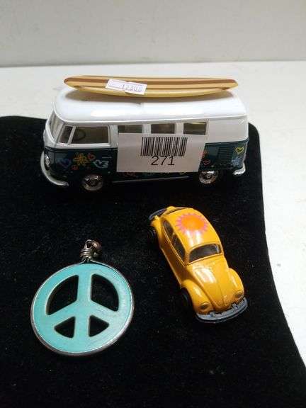 Vintage VW Bug & Bud, Peace Sign - Trice Auctions