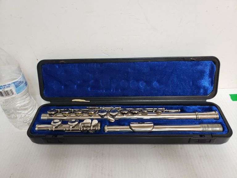 Andre Bardot Flute W/ Case - Trice Auctions