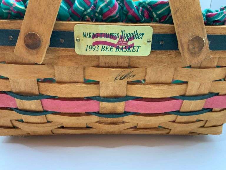 LONGABERGER RARE BEE BASKET SIGNED BY DAVE LONGABERGER WITH LINER ...