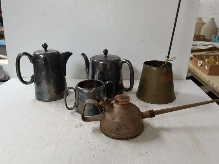 English Viners Teapot, Horizontal Spout & More - Trice Auctions