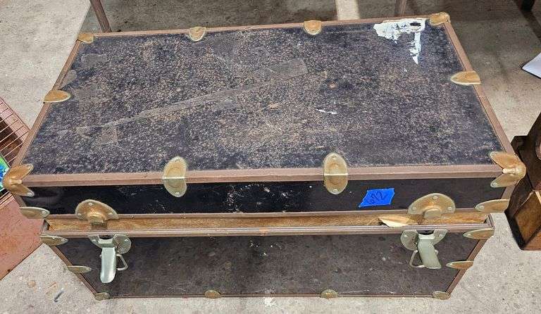 Ship Trunk - Trice Auctions