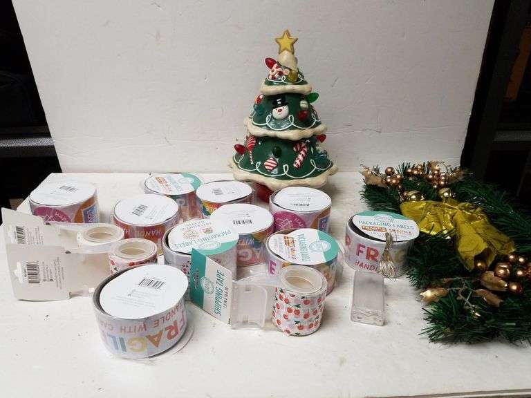 Packaging Labels, Wall Garland, Christmas Tree - Trice Auctions