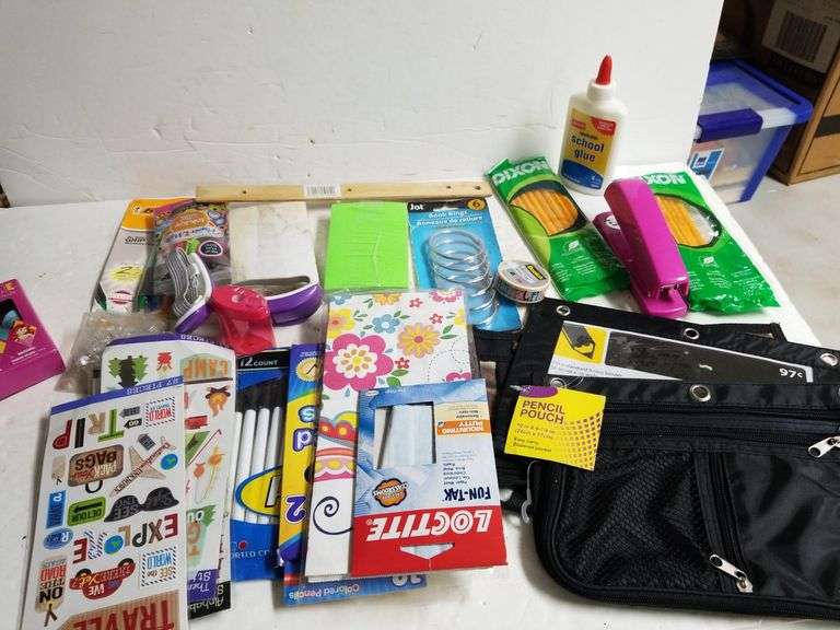 Assorted Desk Items - Trice Auctions