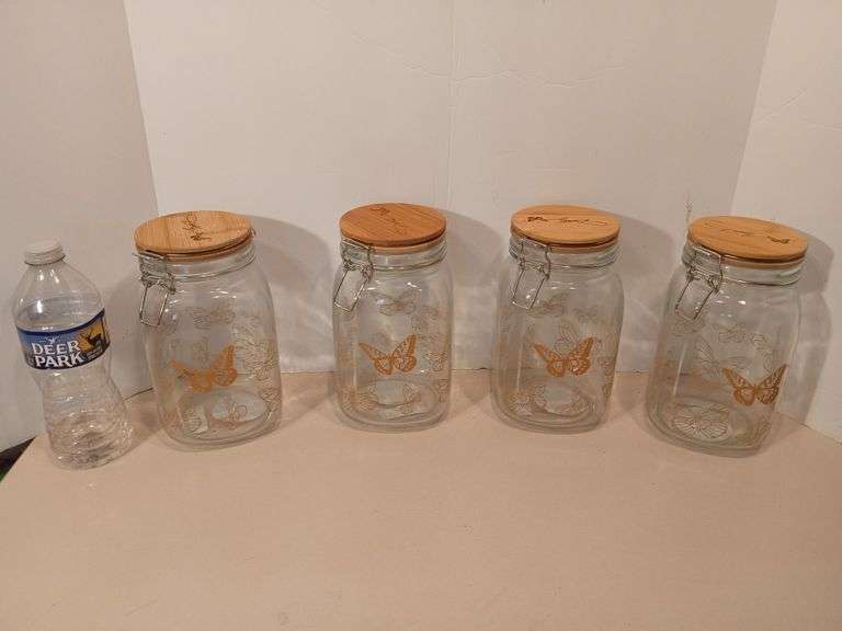 NEW - Dolly - Dolly Parton 50oz Clamp Jars (4 count) - Trice Auctions