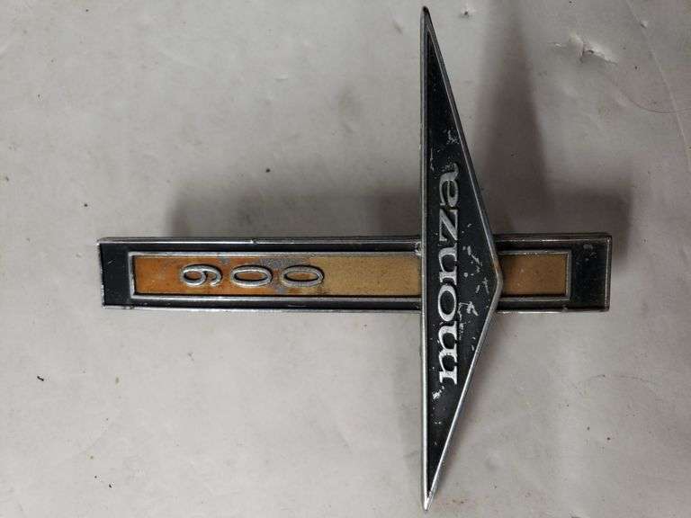 Vintage Monza 900 Car Emblem - Trice Auctions