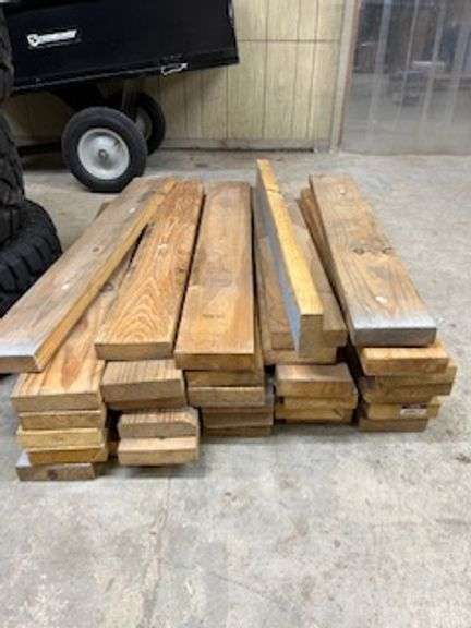 (31) 2x6 (1) 2x4 +/- 40” Long Lumber - Trice Auctions