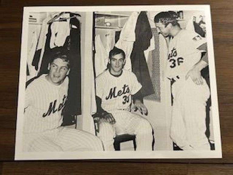 1960’s 8x10 B/W Press Photograph of Hall of Famers Tom Seaver, Nolan ...