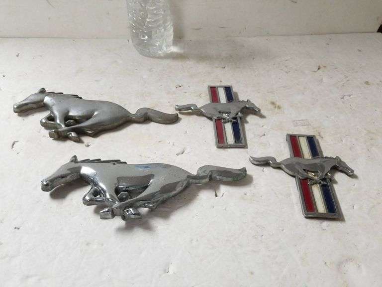 Set of 4 Ford Mustang Chrome Emblems - Trice Auctions