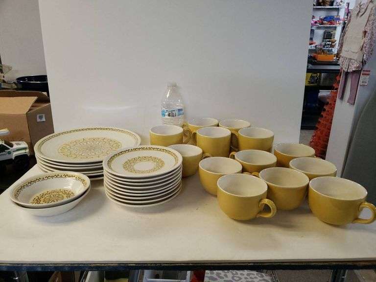 Sierra Casual Ironstone Dinnerware Set - Trice Auctions