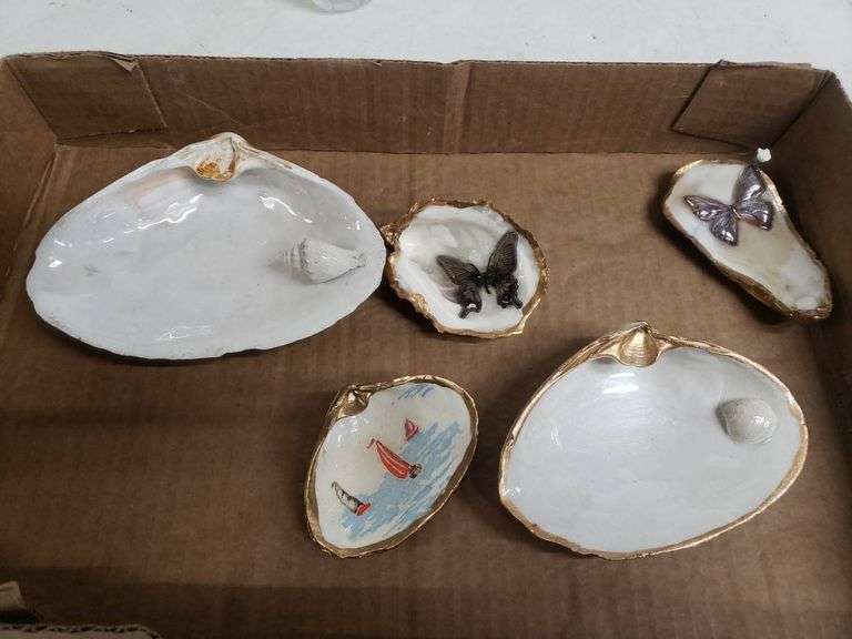 Decorative Ceramic Seashell Dishes Set - Trice Auctions