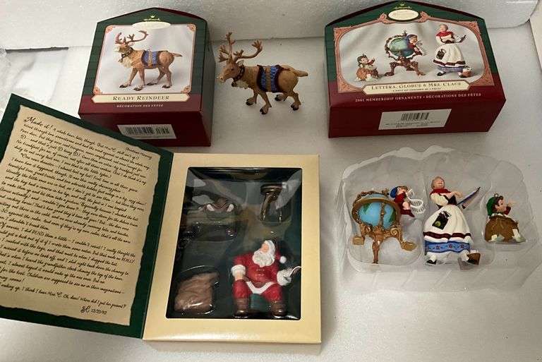 Hallmark Sets Santa's Big Night, Mrs Claus And Elves, Ready Reindeer ...