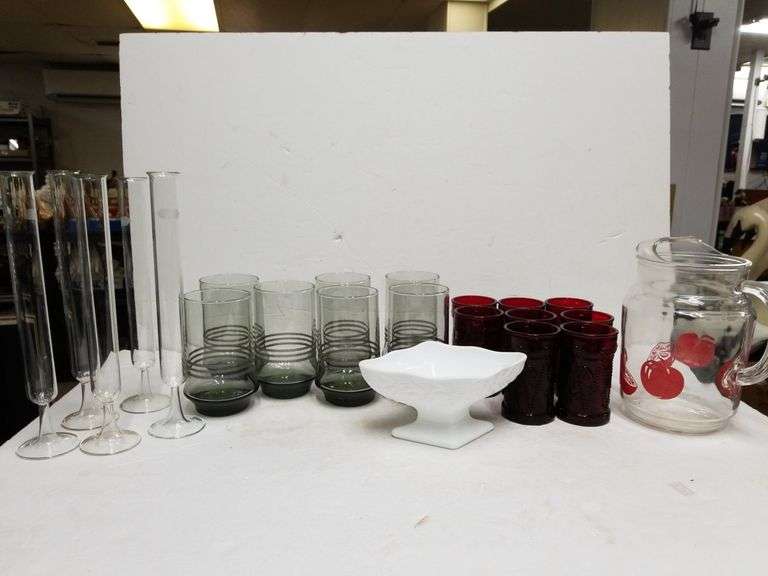 Libby Smoked Glassware, Ruby Red Glassware & More - Trice Auctions