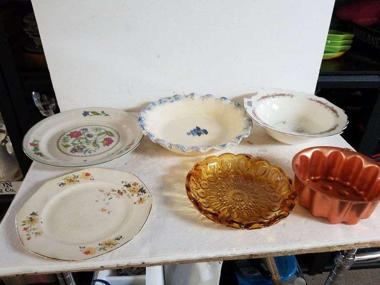 Assorted Vintage Dishware Collection - Trice Auctions
