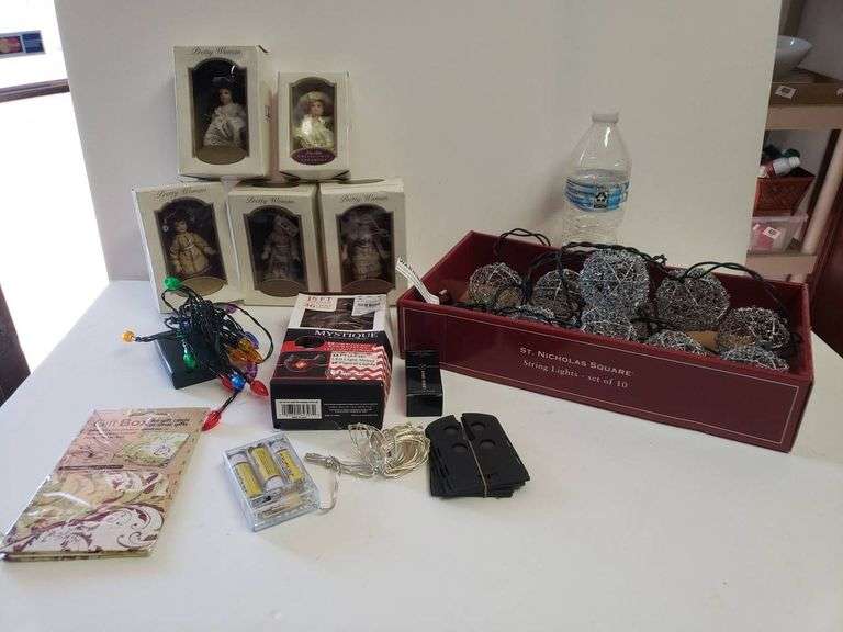Decorative and Collectible Items Lot - Trice Auctions