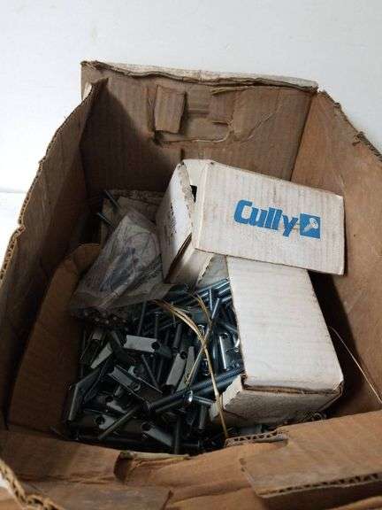 Box of Cully Toggle Bolts Assorted Sizes - Trice Auctions