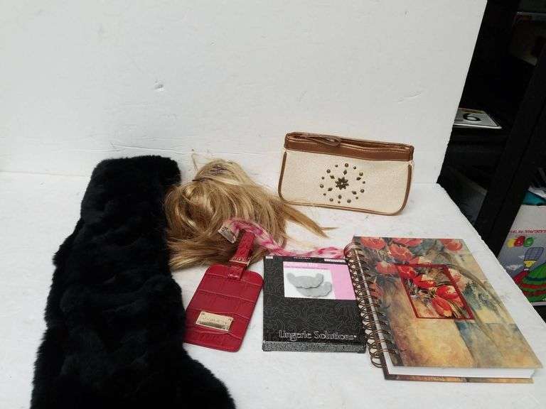 Assorted Accessories and Miscellaneous Items - Trice Auctions