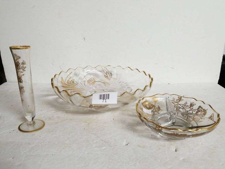 Gold Trimmed Glassware Set - Trice Auctions