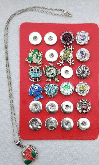 Snap Jewelry set of charms, charm keeper and silvertone necklace with ...