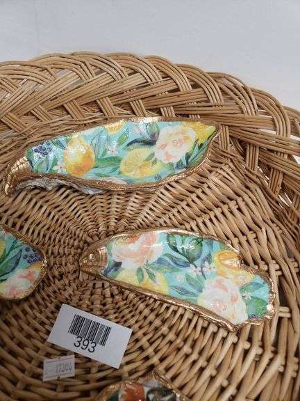 Decorative Oyster Shell Trinket Dishes - Trice Auctions