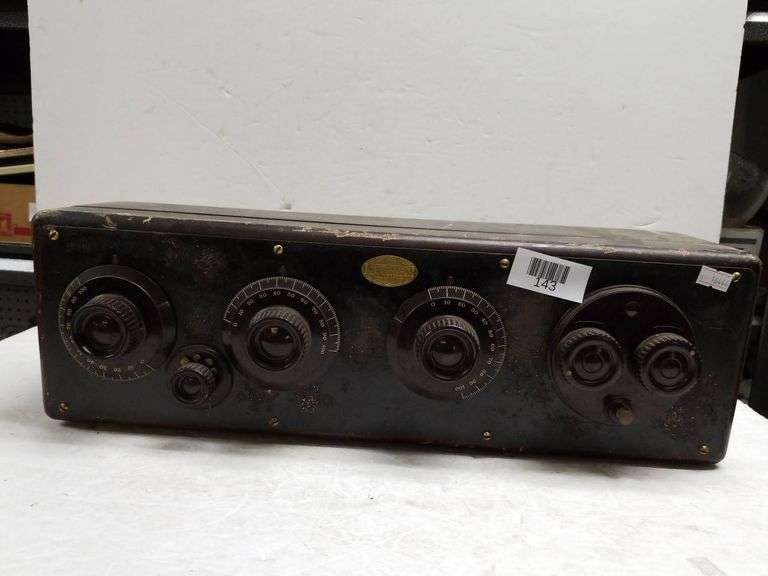 Atwater Kent Vintage Radio Receiver - Trice Auctions